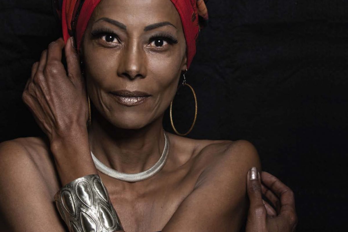 Reciclagem De Plástico – Um Negócio Que Transforma Vidas | Revista Índico