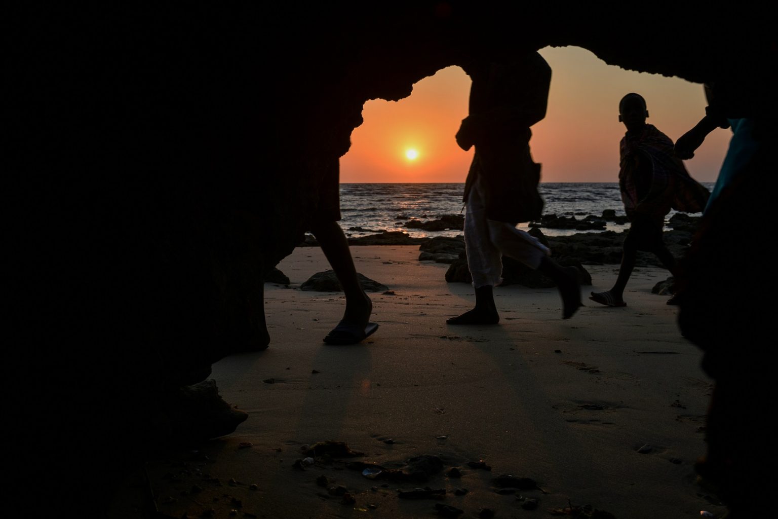 Catembe – A rota das cavernas | Revista Índico